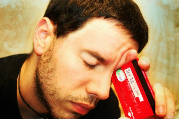 CREDIT CARD DEBT 9 REASONS HOUSEHOLDS ARE BEING CRUSHED BY CREDIT CARD 